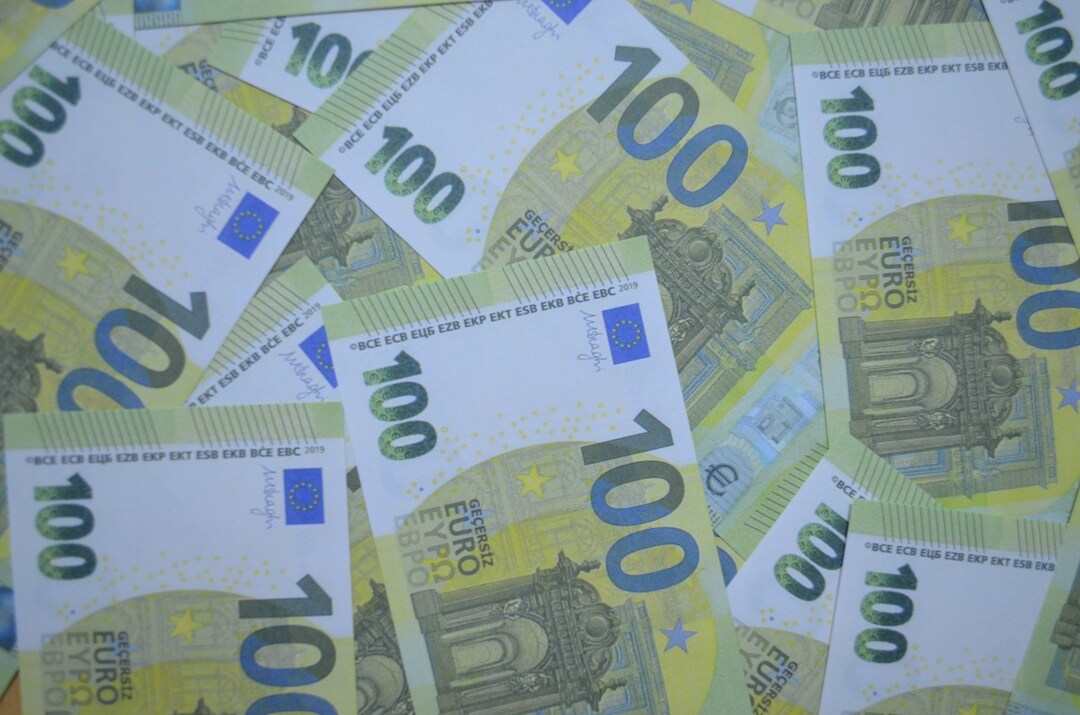 Prop Money Realistic 100 Euro for Videos and Photos Prop Party Money A1 ...