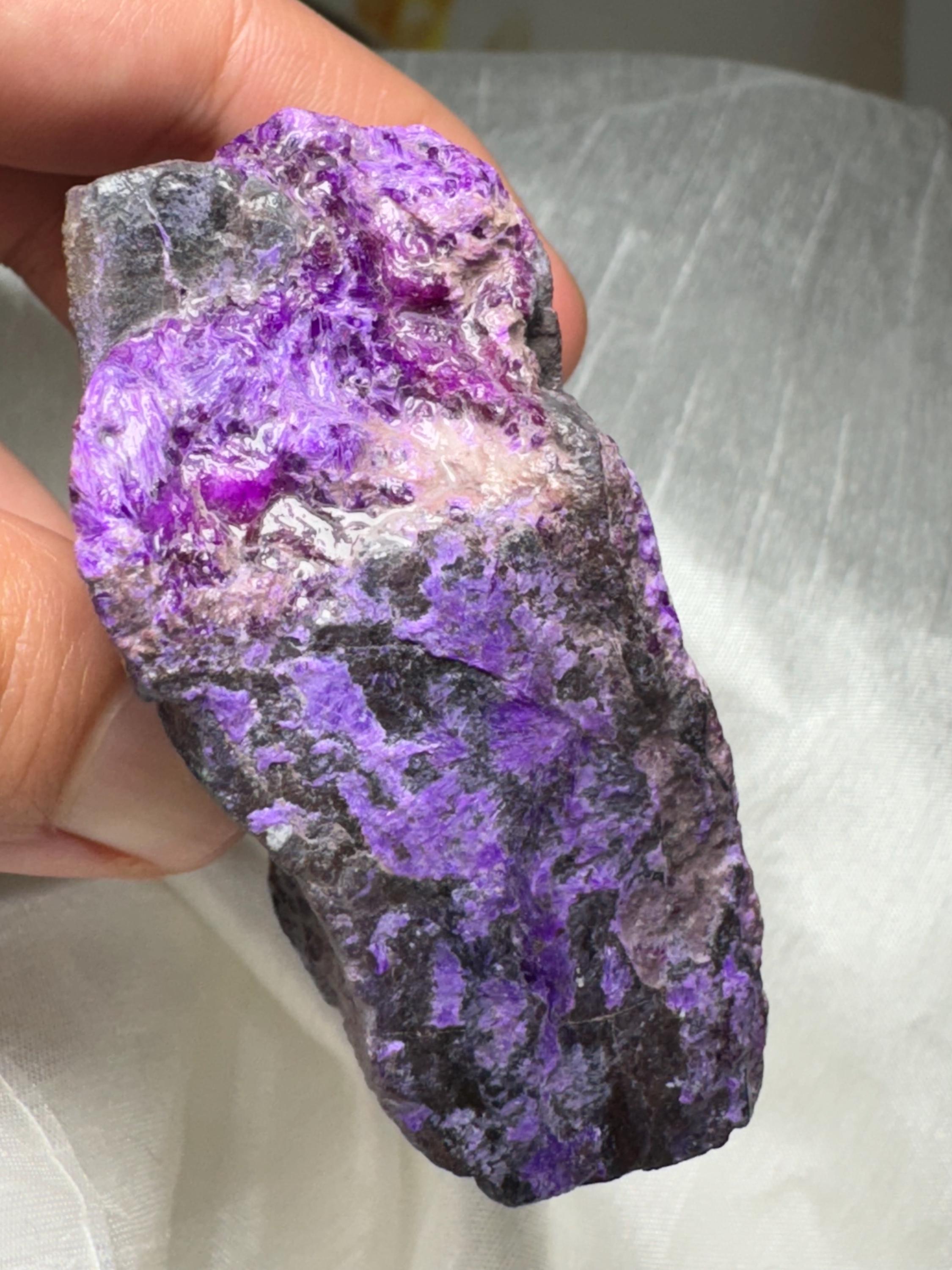 Sugilite , Lavelite , Luvulite , Royal Azel , Royal Lazelle , Cybelene ...