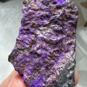 Sugilite , Natural Sugilite , Sugi Gem , Rough Sugilite , Purple ...