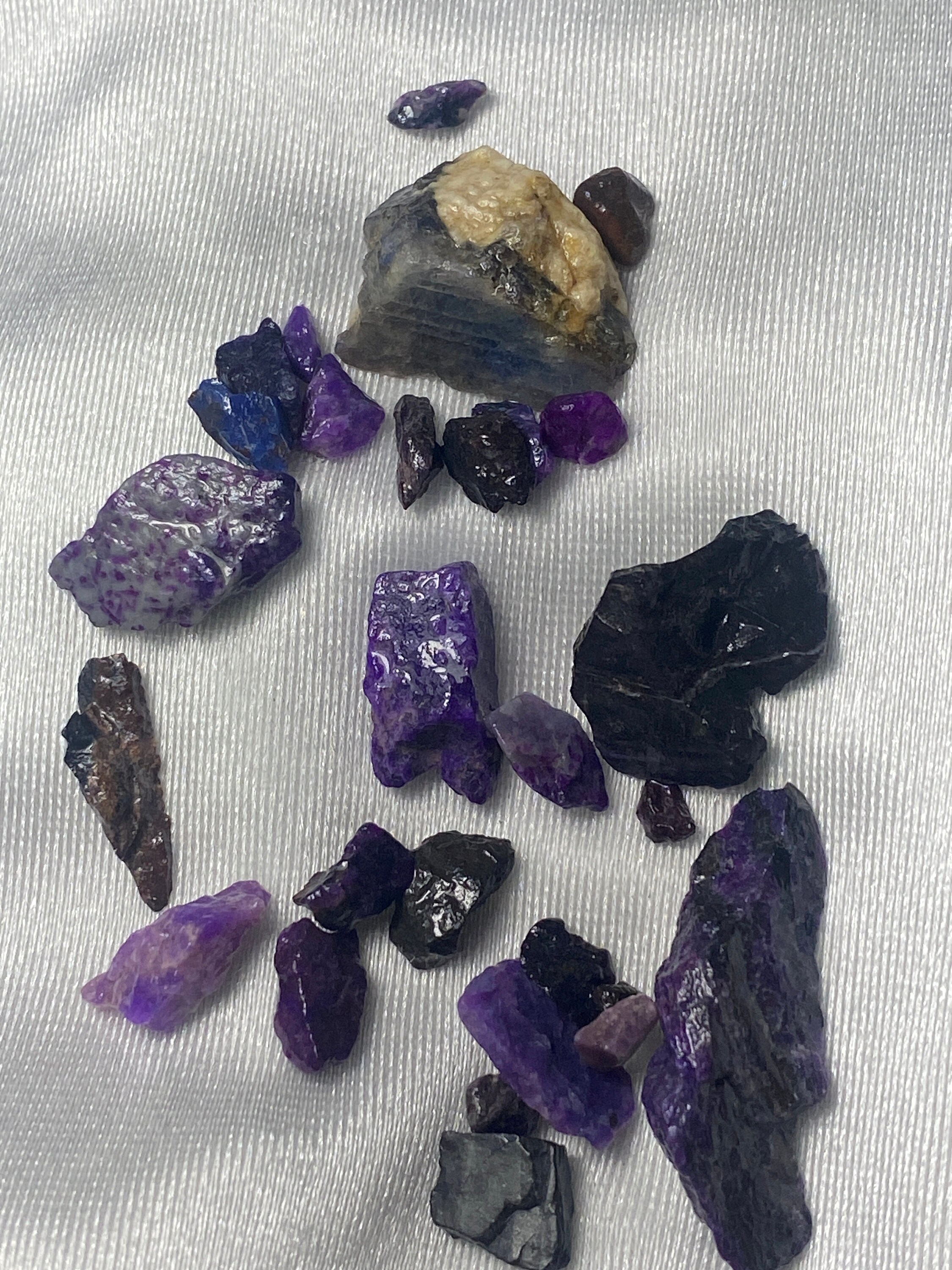 Sugilite , Stunning Bulk Sugilite , Craft Making Sugilite, Natural Rough Sugilite - Etsy