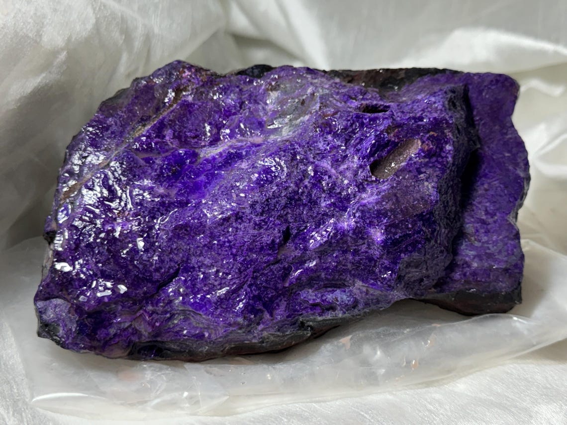 Sugilite , Lavelite , Luvulite , Large Sugilite , Royal Lazelle ...