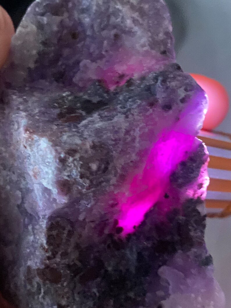 Sugilite , Sugilite Gel , Sugilite Specimen , Sugilite Minerals ...