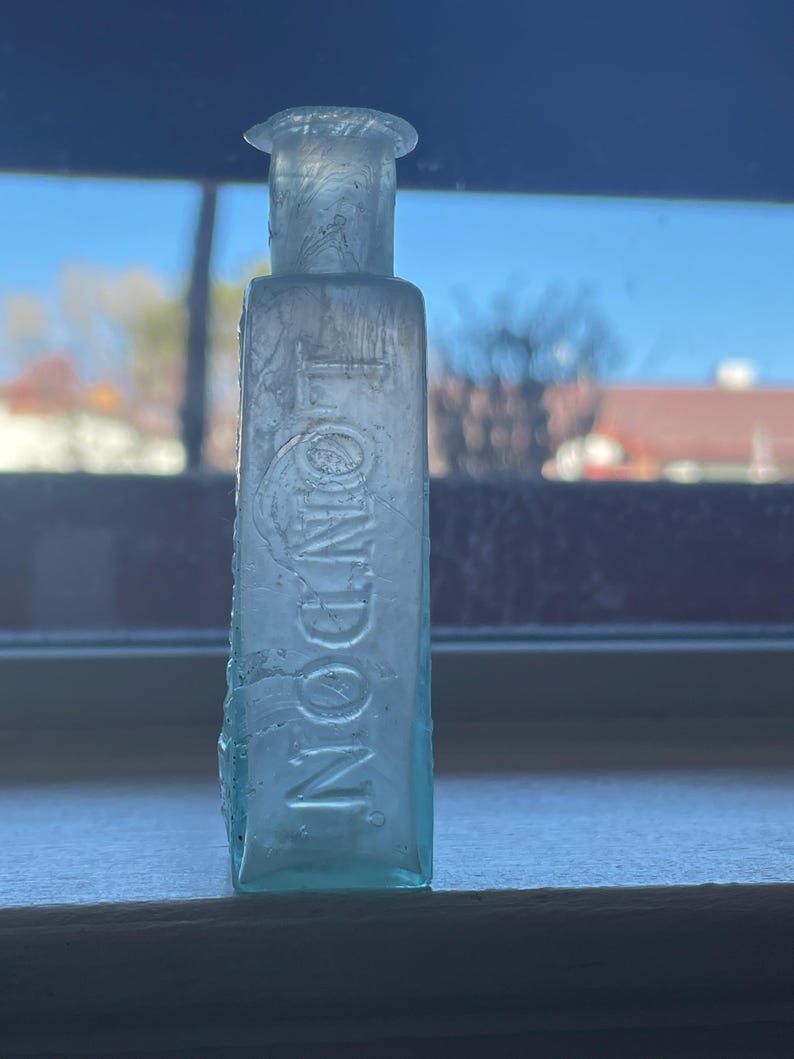 Antique Open Pontil Mini Rowland's Macassar Oil Bottle, Hatton Garden ...