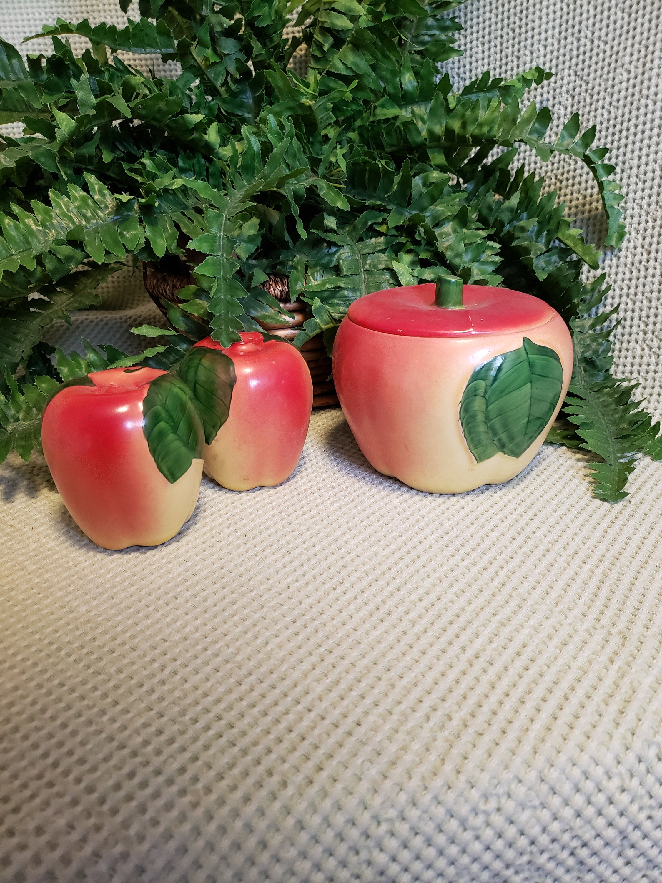 Vintage MCM Hull Blushing Apple Range Set EXCELLENT Condition! Never ...