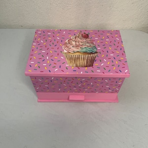 Cupcake Jewelry Box - Etsy