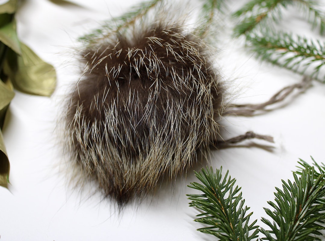 Alaskan Fox Fur Pompom, Small, Real Fur, Fluffy, Cross Fox, Very Soft ...