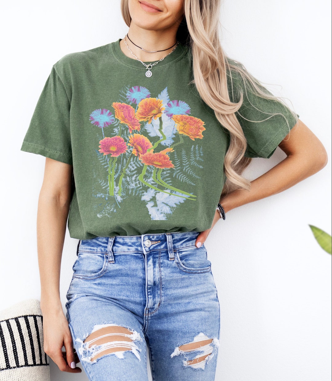 Vintage Cottagecore Meets Weirdcore Botanical Pressed Flowers Tee ...