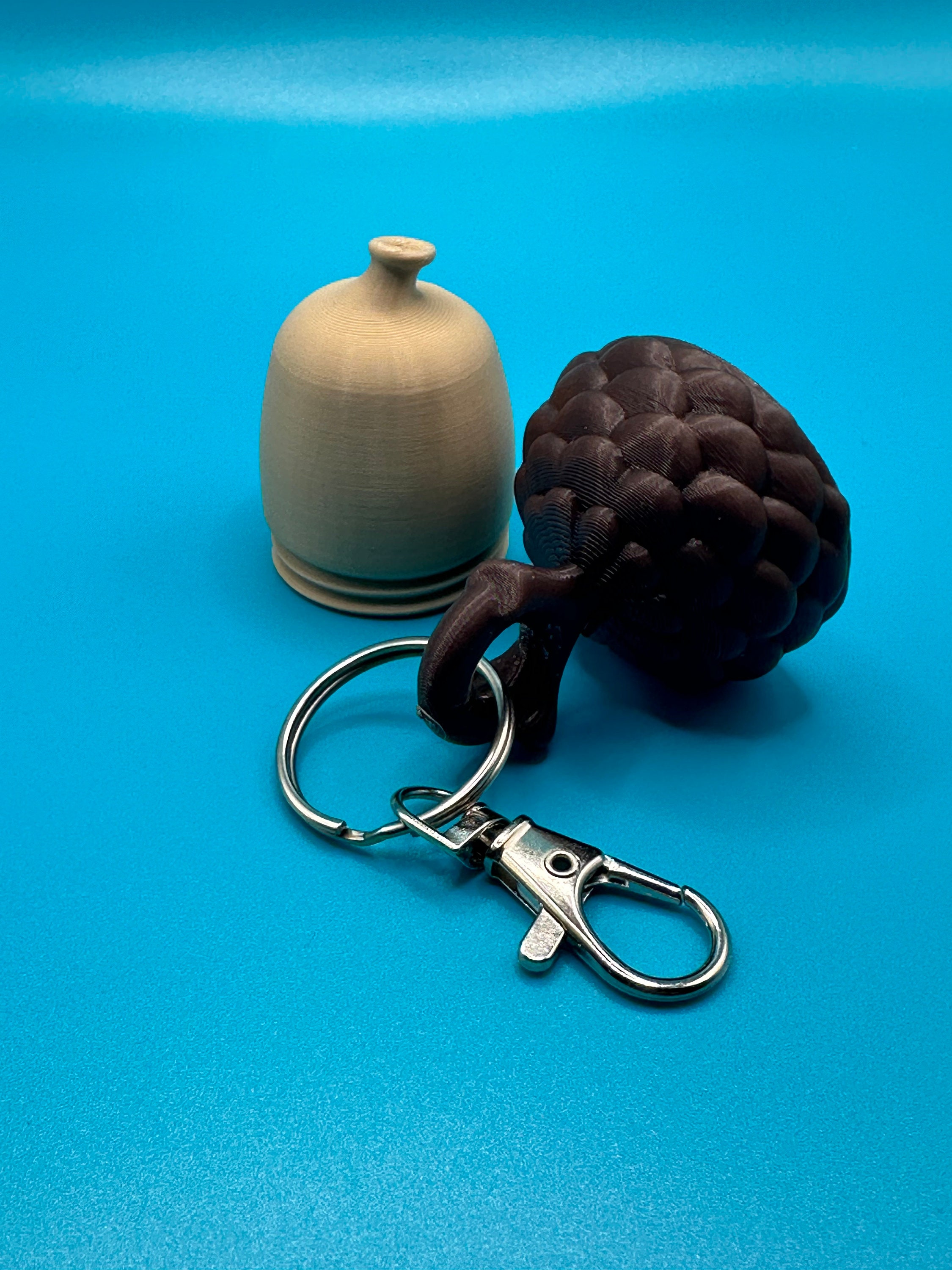 Acorn Canister Keychain stash, Emergency Pill Container, Travel Jewelry ...