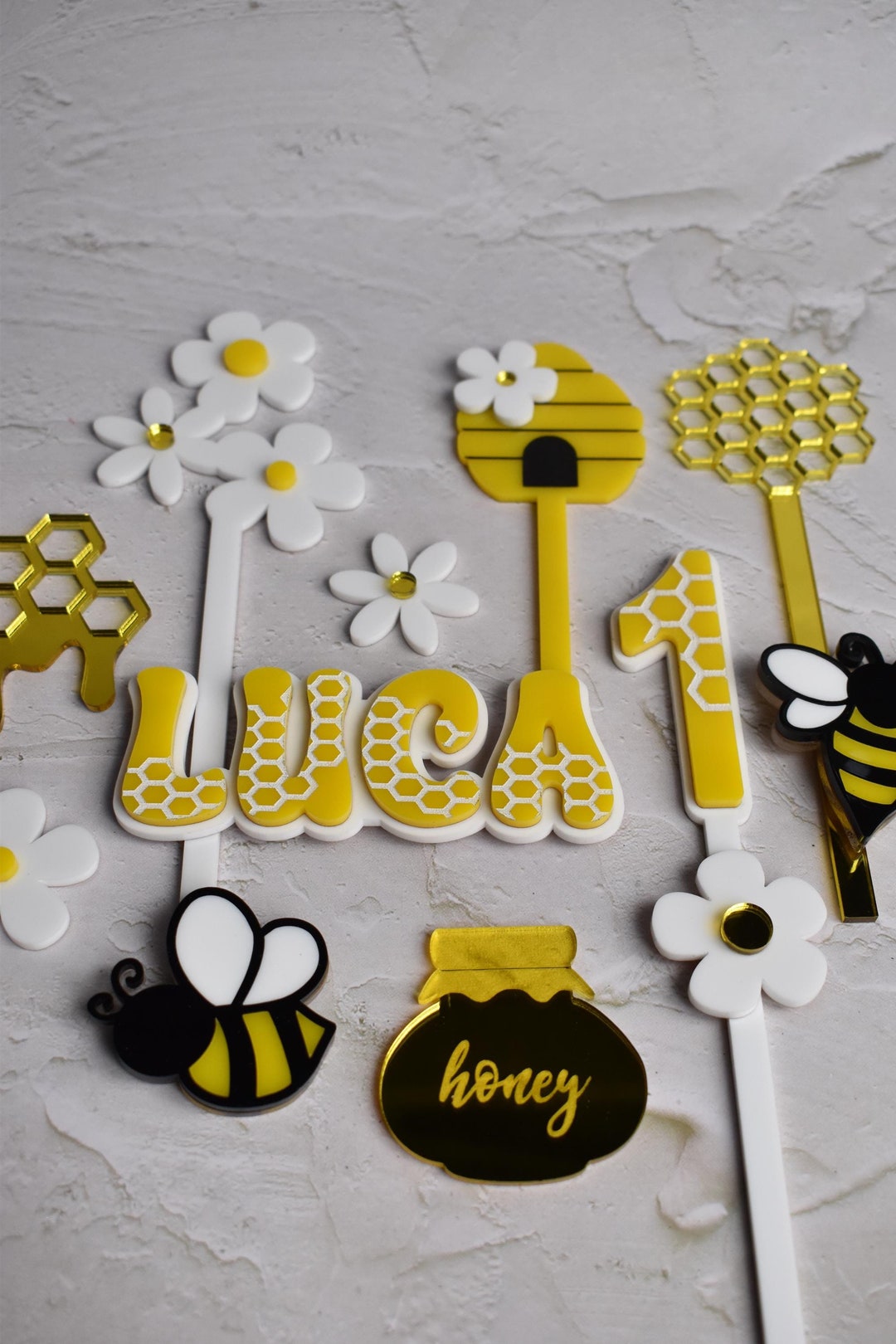 Personalised Bee Themed Cake Set - Etsy