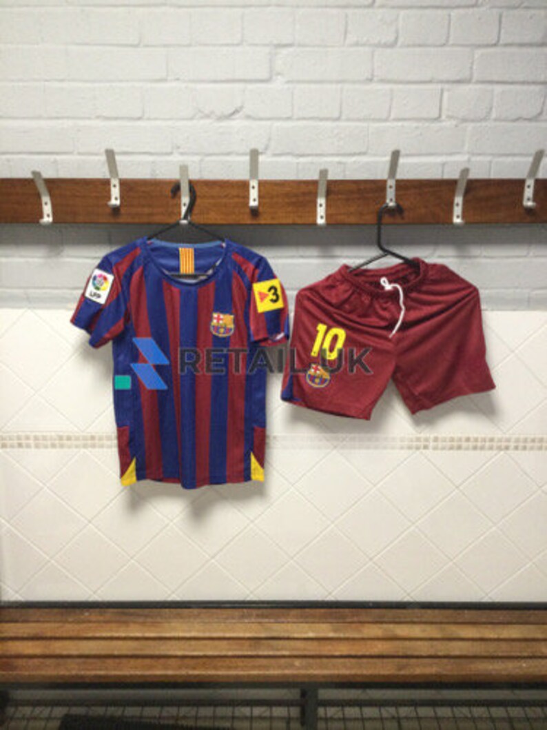 Barcelona Ronaldinho Kids Kit Barca Youth Size Jersey Ronaldinho ...