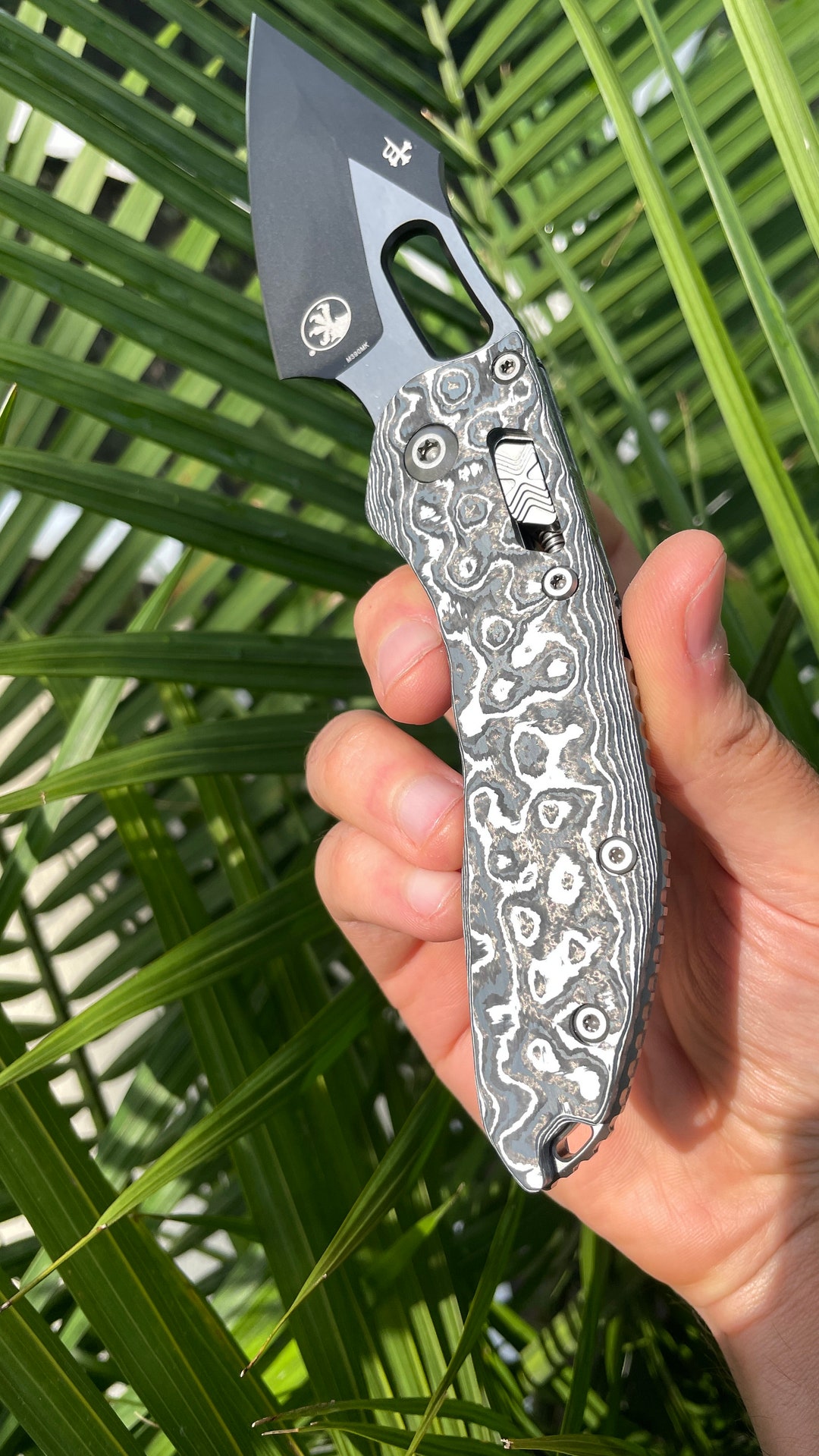 Bladebarncustoms Fatcarbon Smooth Body Microtech Stitch Scales video - Etsy