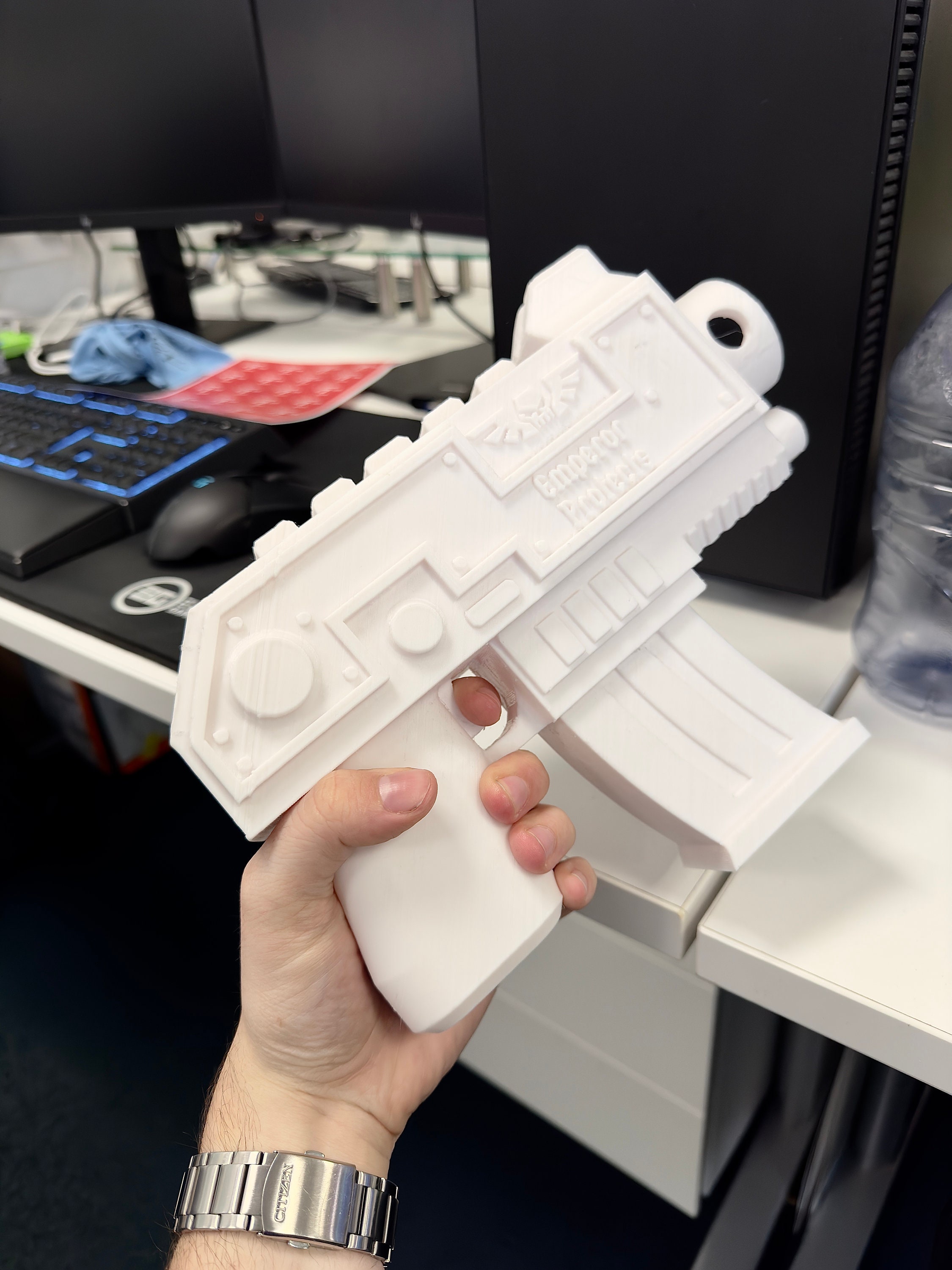 Life-size Bolt Cosplay Inspired by 40k Universe Handcrafted Space ...