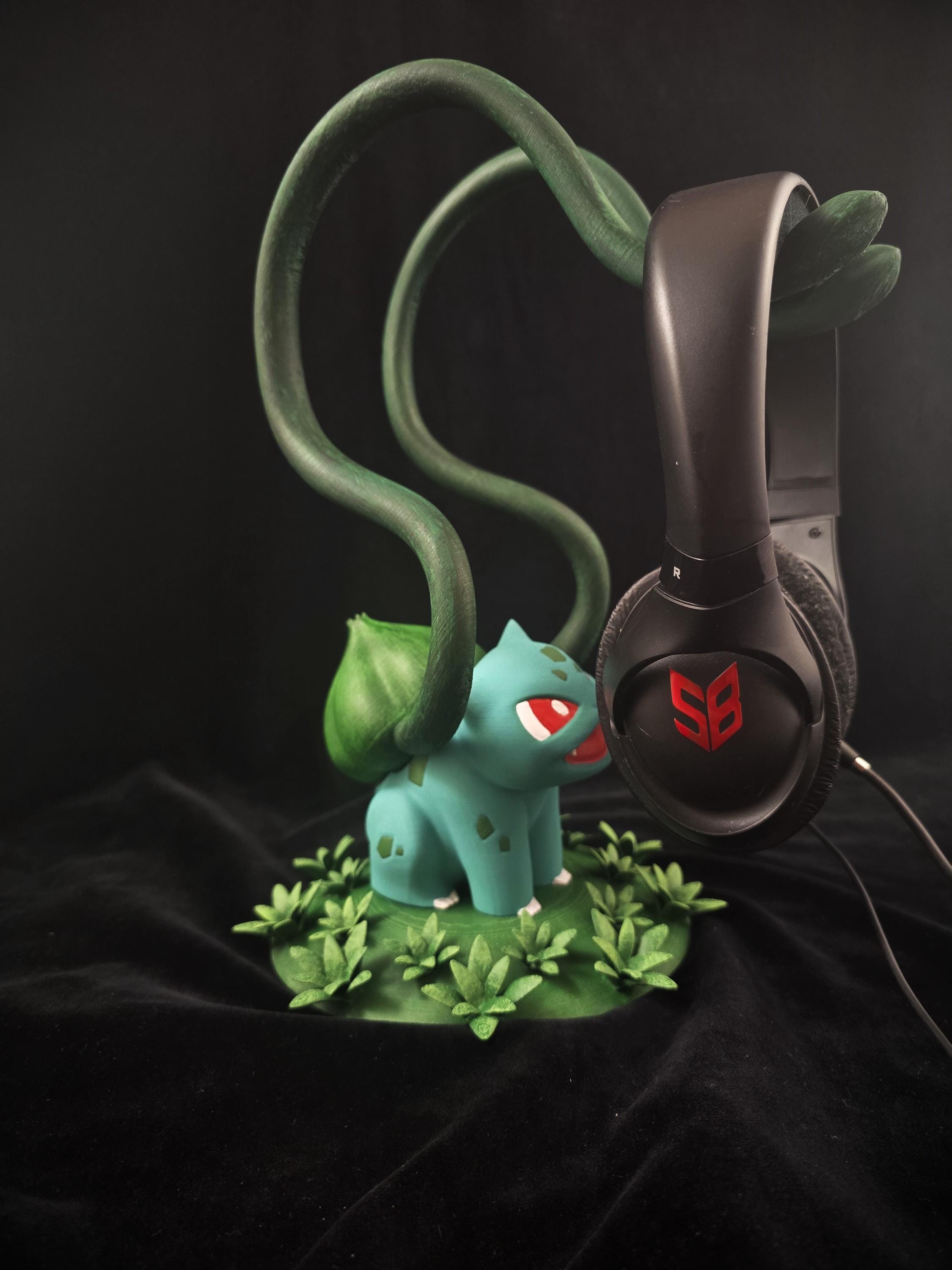 Bulbasaur Headphone Stand, Hand Painted Pokemon Decoration, Pokemon ...