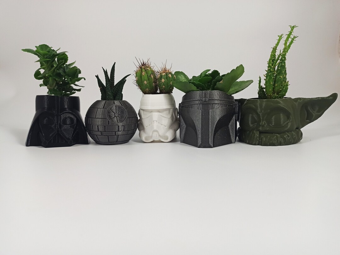 Star Wars Flowerpot Mandalorian Planter - Etsy
