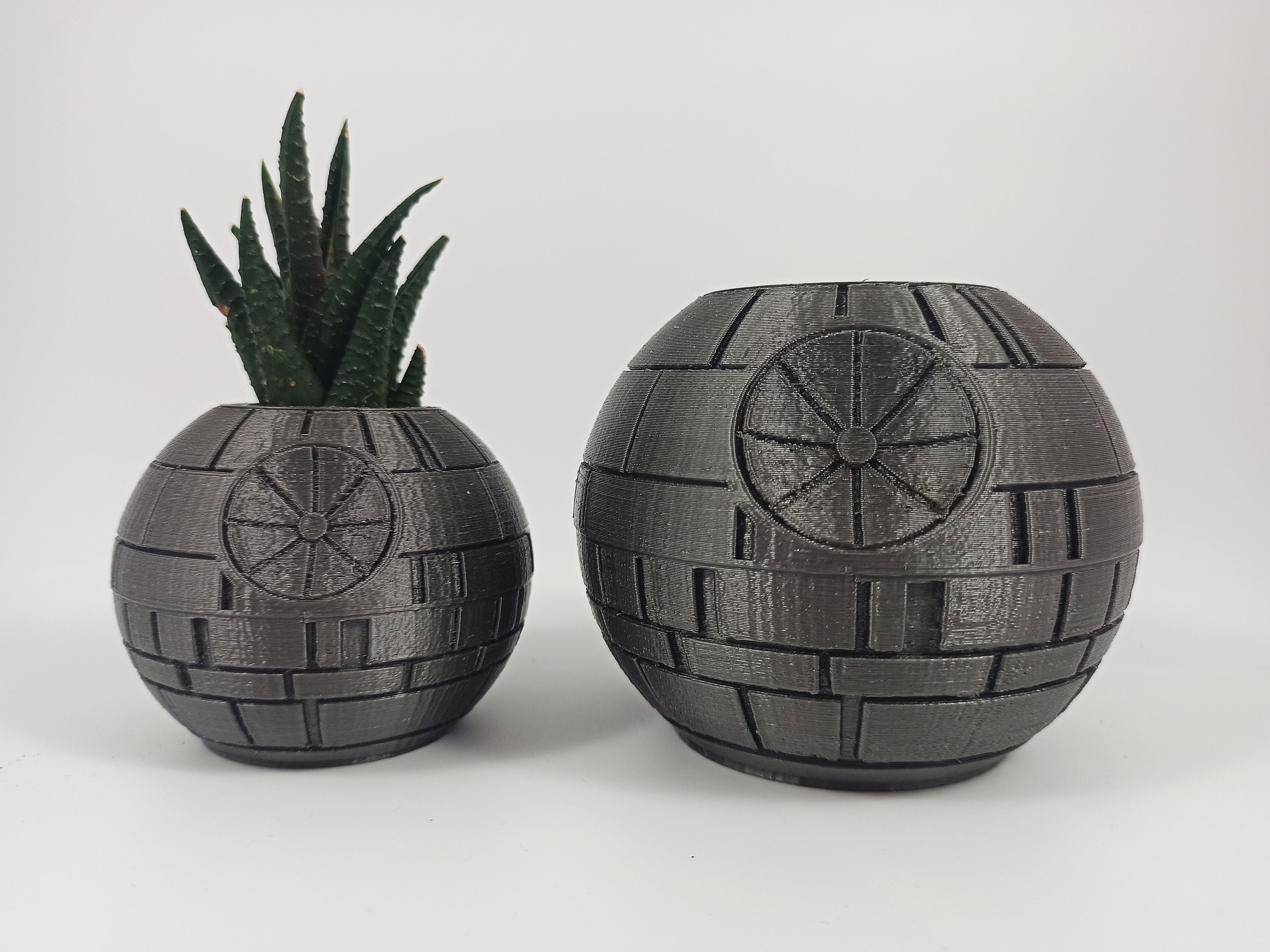 Star Wars Flowerpot Mandalorian Planter - Etsy