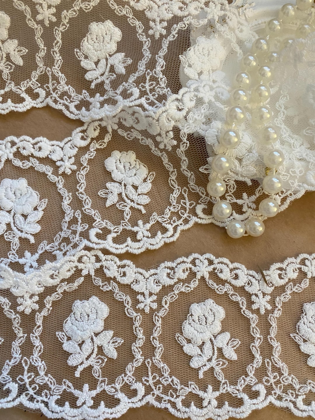 Vintage Floral Rose Lace Trim: 2.5