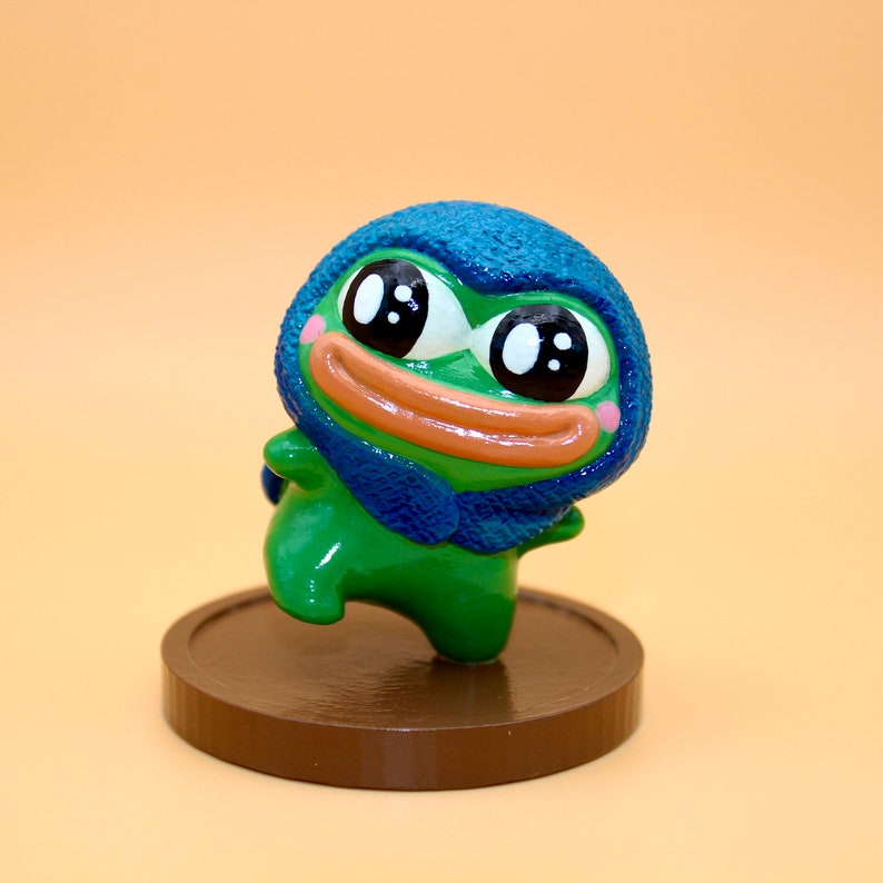Spin Peepo Pepe Frog Friend Deskpal - Etsy