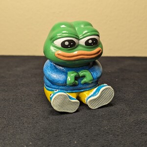 Lovely Peepo Pepe Apu Frog Friend Deskpal - Etsy