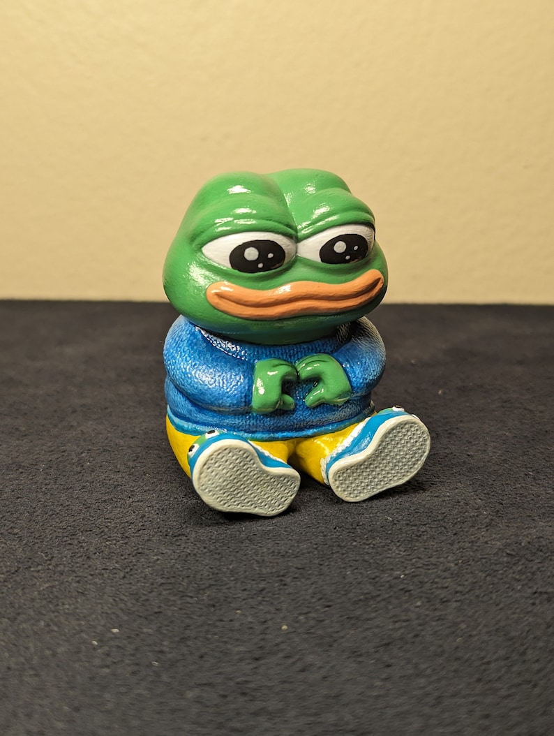Lovely Peepo Pepe Frog Friend Desk Pal - Etsy