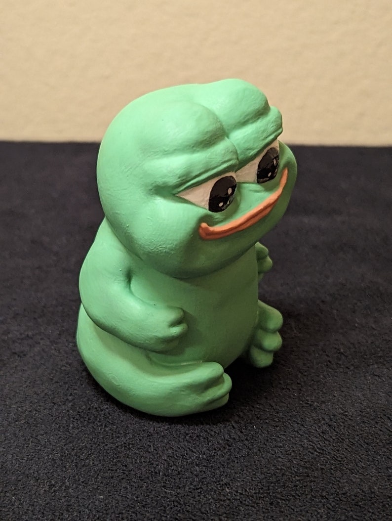 Baby Pepe Apu Frog Desk Pal Sculpture - Etsy