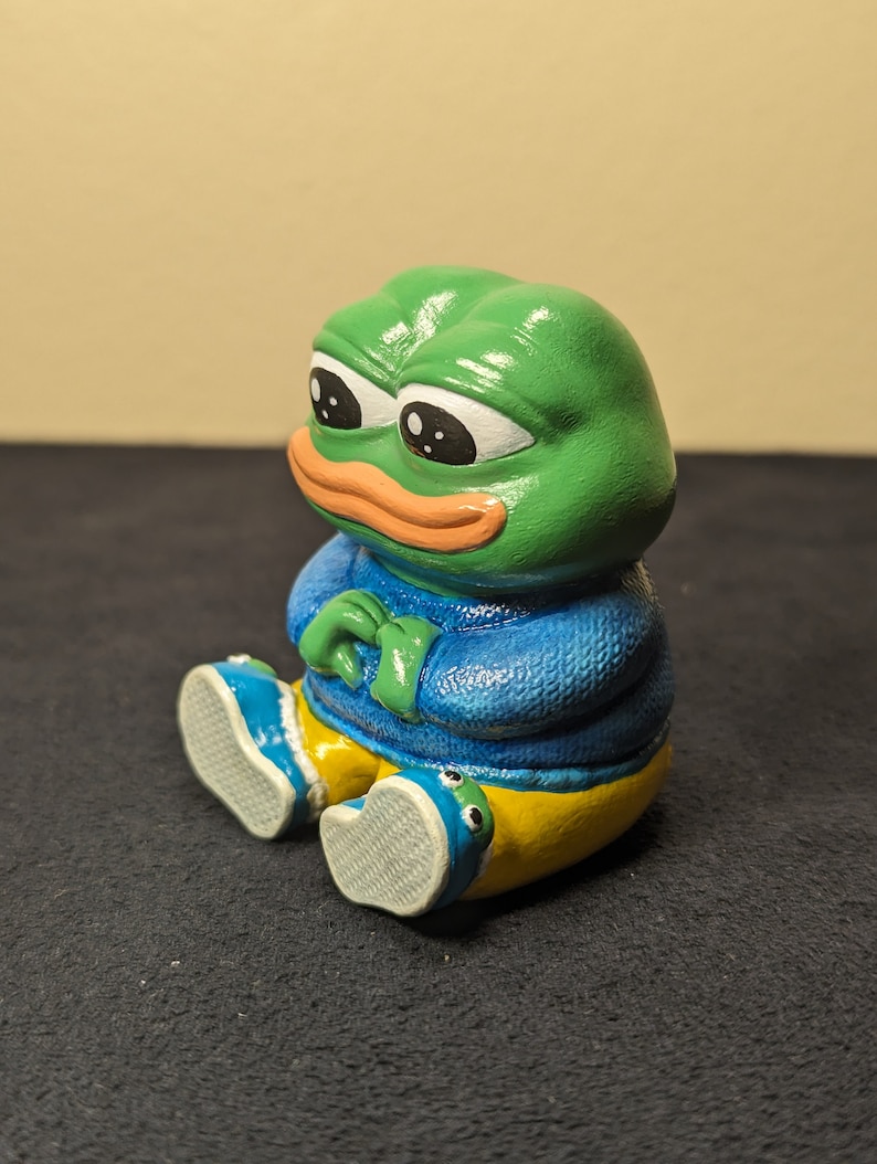 Lovely Peepo Pepe Frog Friend Desk Pal - Etsy