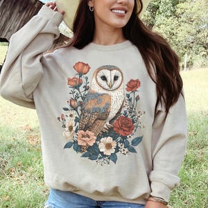 Barn Owl & Roses Sweatshirt | Barn Owl Crewneck | Nature Crewneck ...