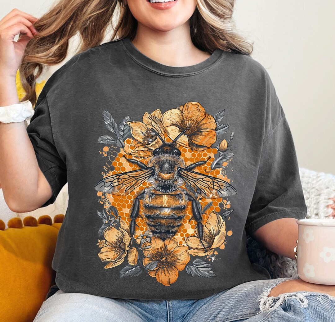 Bee & Honeycomb Unisex Comfort Colors T-shirt Bee Lover Gift Save the ...