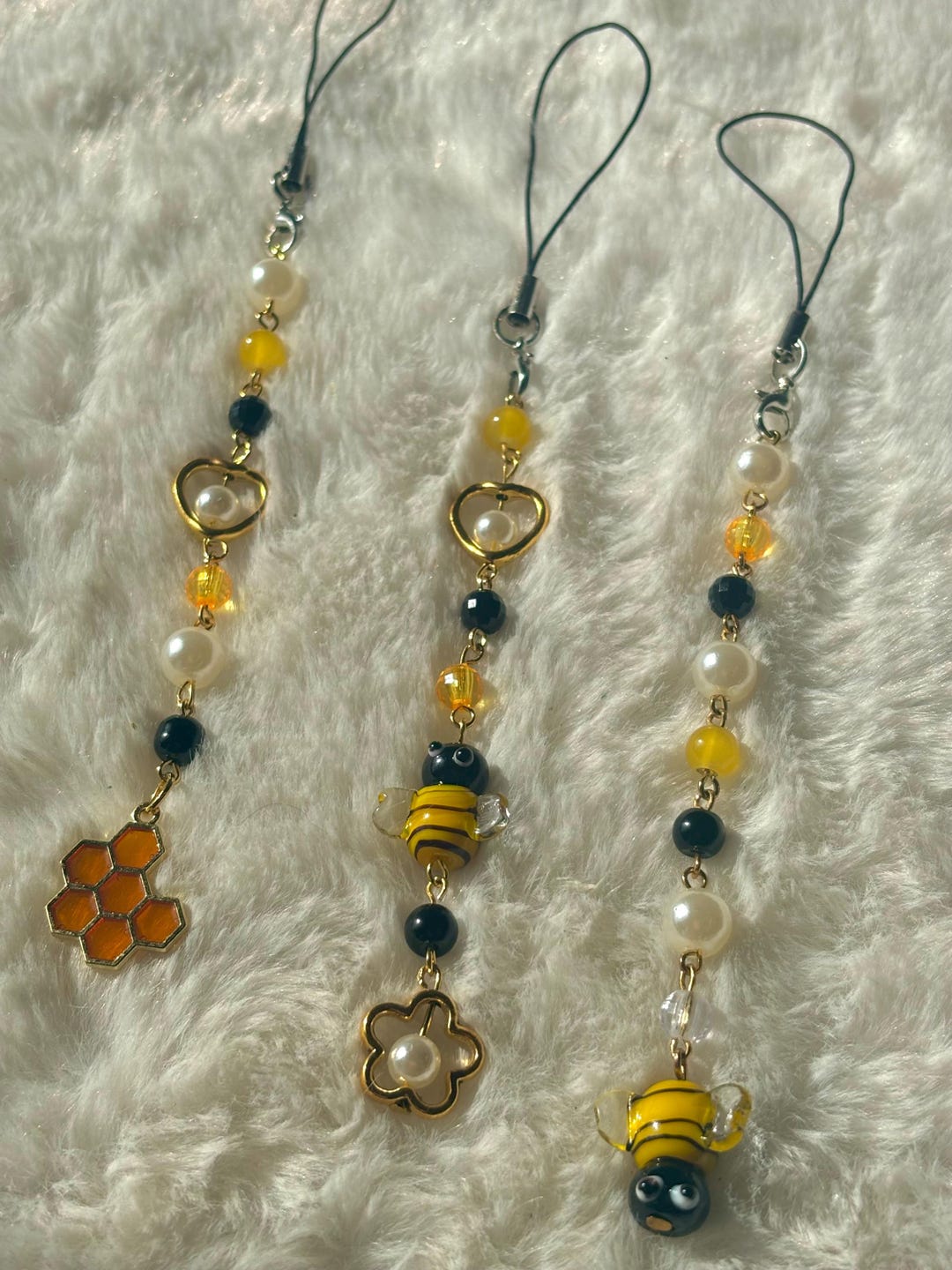 Honey Bee Keychain Bee Keychain Honeycomb Keychain Phone Charm Handmade ...