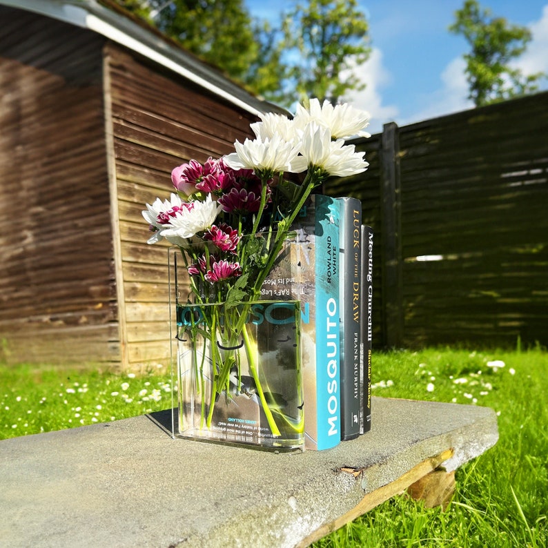 Acrylic Bookshelf Flower Vase, Book Vase Happy Smile Funny Book Vase ...