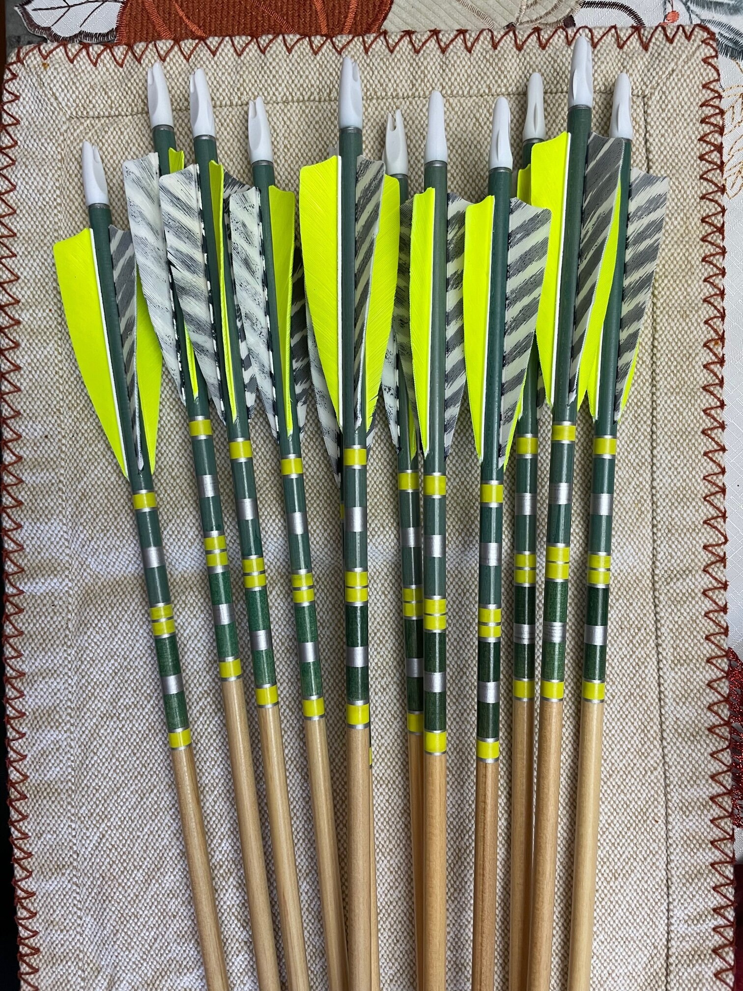 12 Hand Painted Cedar Wood Arrows. COSMETIC BLEMISHED, 50-55 Spine. - Etsy