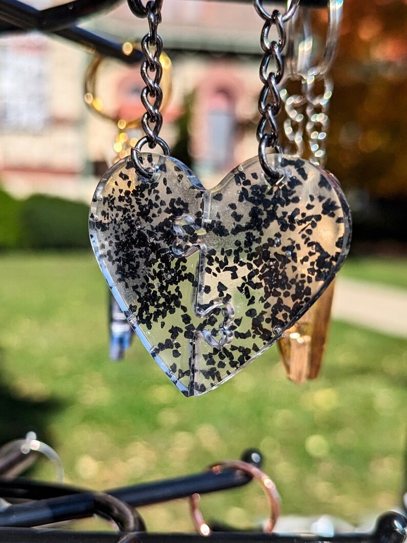 Handmade Resin Couple Heart Keychains - Etsy