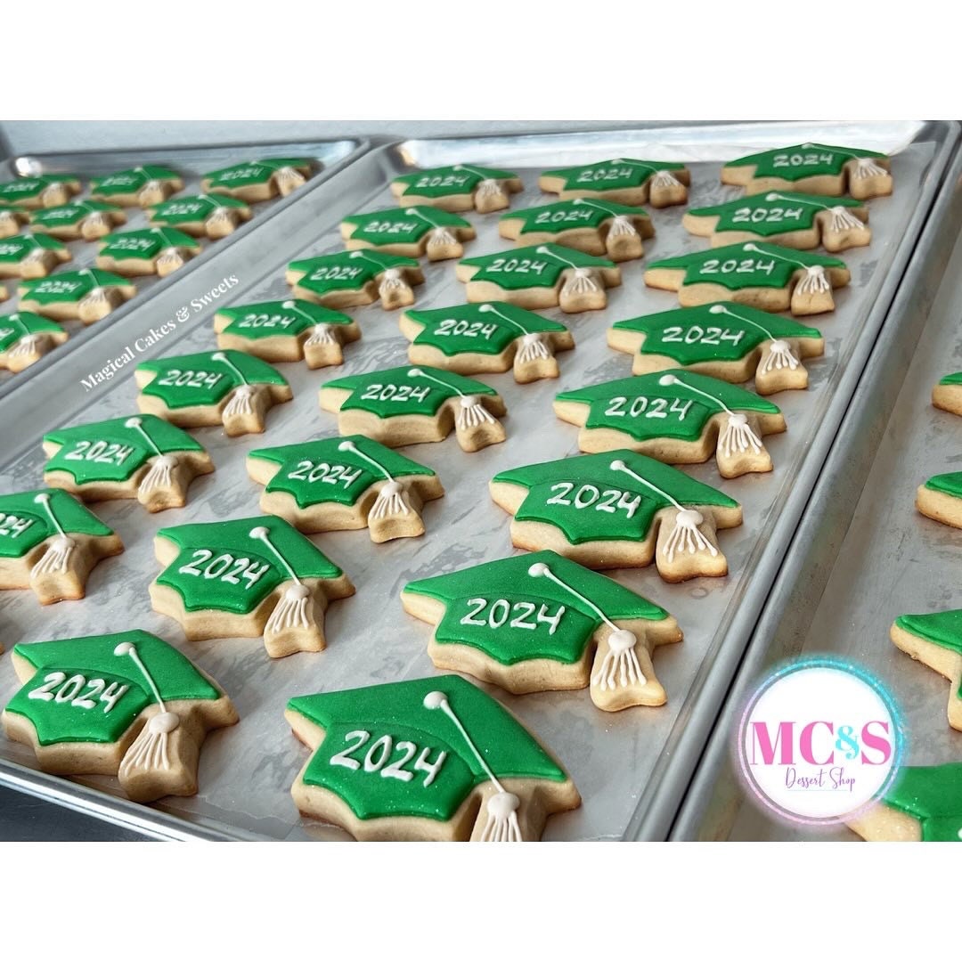 Graduation Cap Decorated Sugar Cookies With Year - Etsy