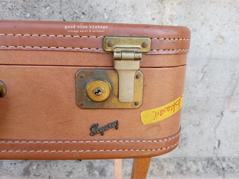 Vintage 1940s Hardside Skyway Suitcase, Upcycled in Florals With Birds ...