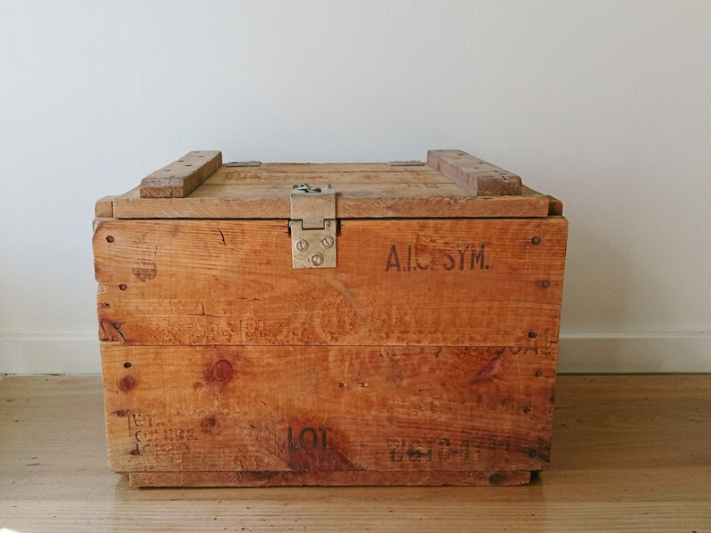 Vintage 1940s WWII Military Wood Crate, Lidded & Stamped - Etsy