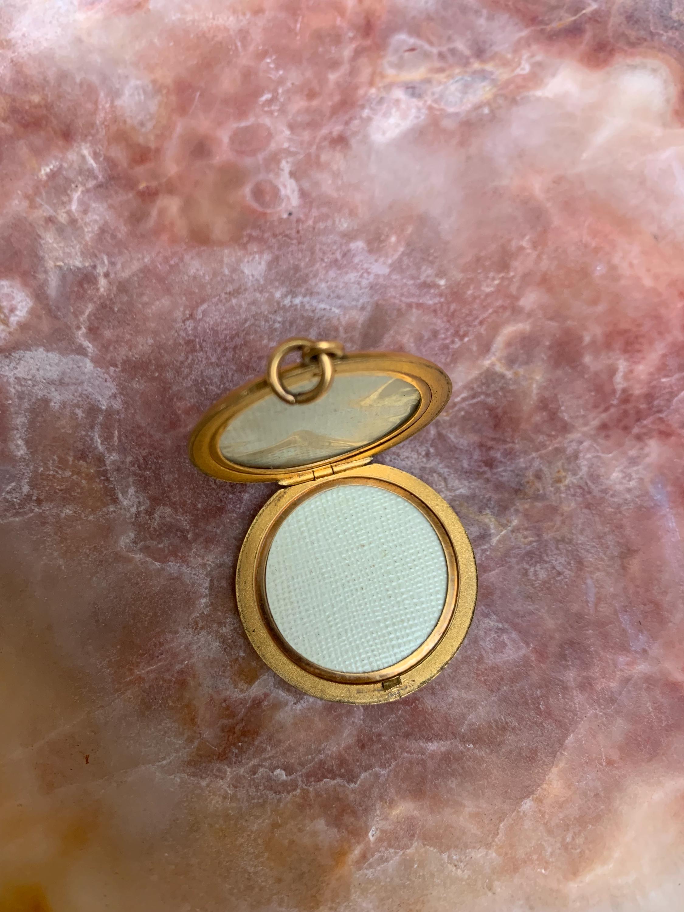 Antique Victorian or Edwardian Round Engraved Locket Quality Rolled ...