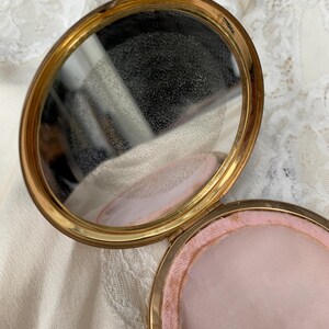 Vintage Compact Mirror by Stratton Gold Design Glamorous and ...