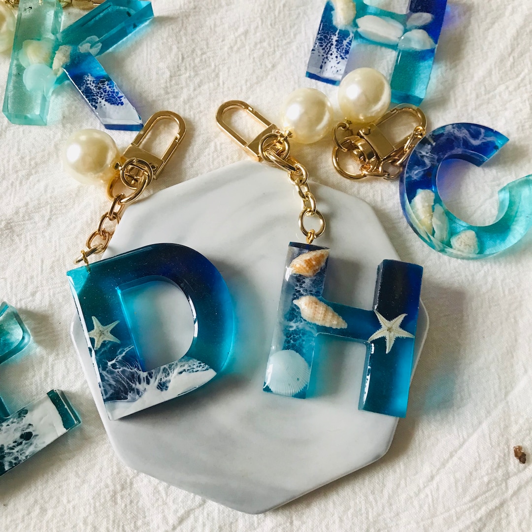 Personalized Resin Alphabet Keychain, Resin Art Ocean Style Letter ...
