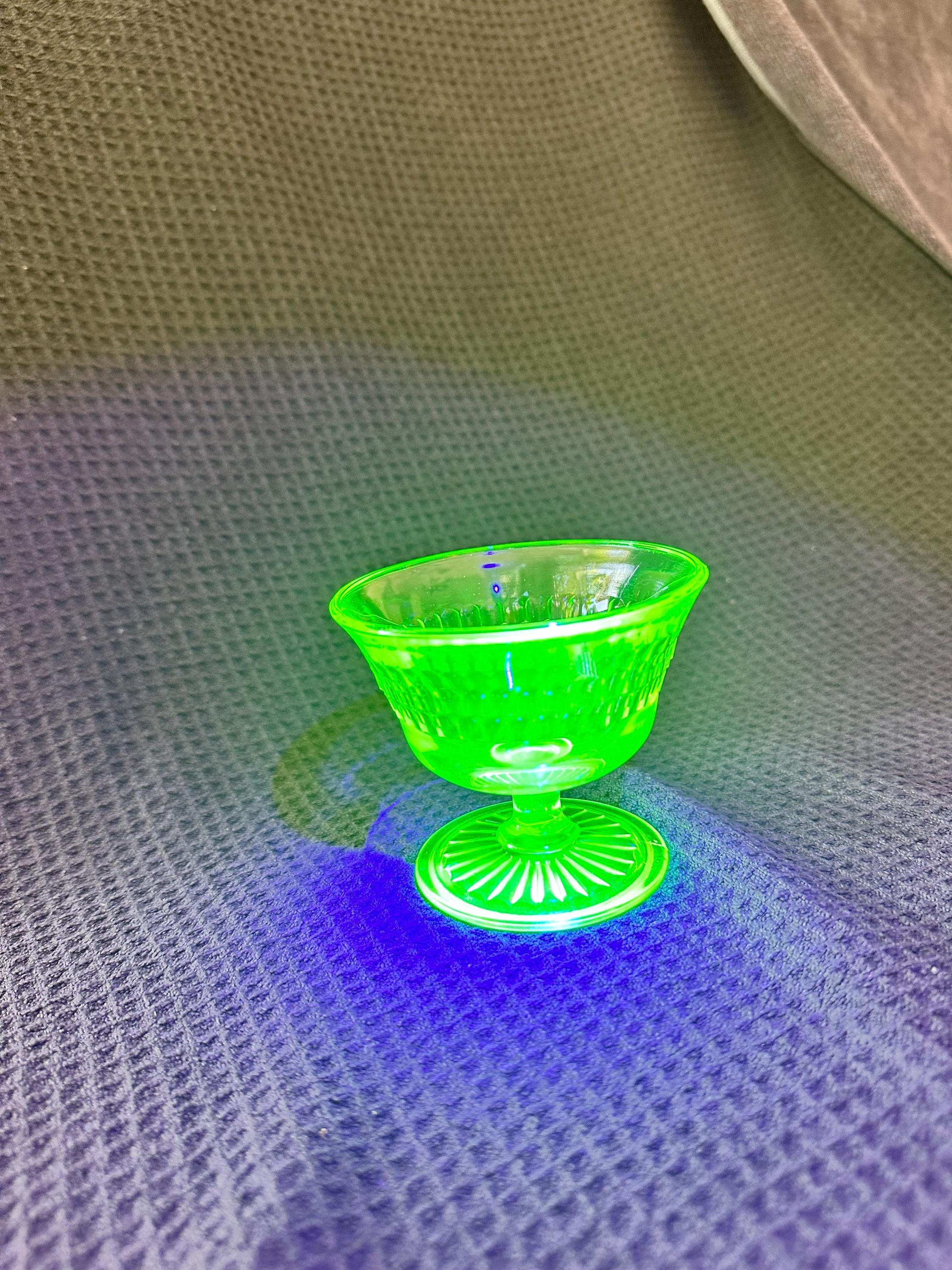 Uranium Roulette/many Windows Glass by Anchor Hocking, Glows Green ...