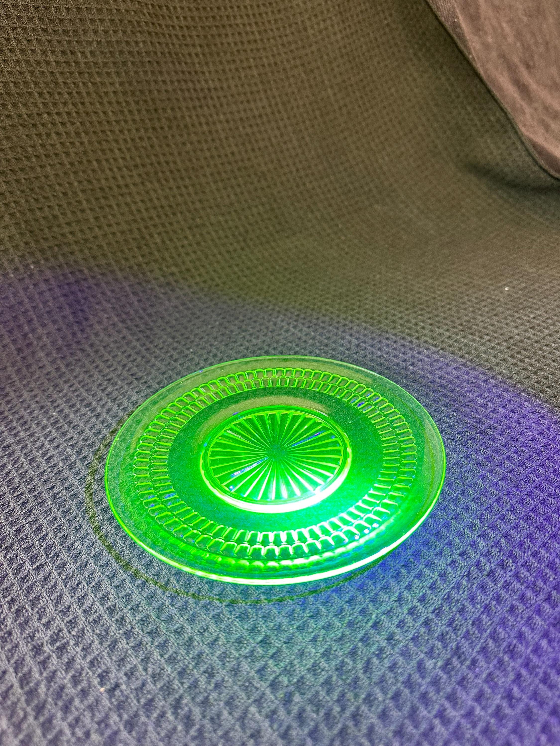 Uranium Roulette/many Windows Glass by Anchor Hocking, Glows Green ...