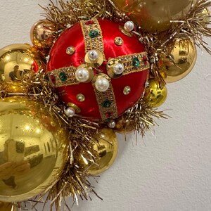 18” Handmade Christmas Push Pin and Gold Ornament Wreath Vintage ...
