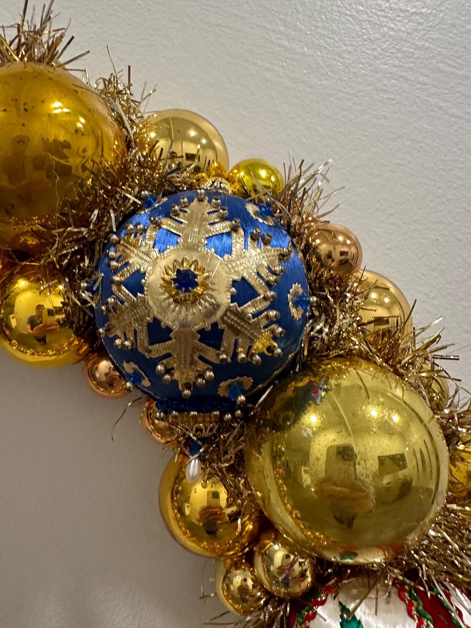 18” Handmade Christmas Push Pin and Gold Ornament Wreath Vintage ...