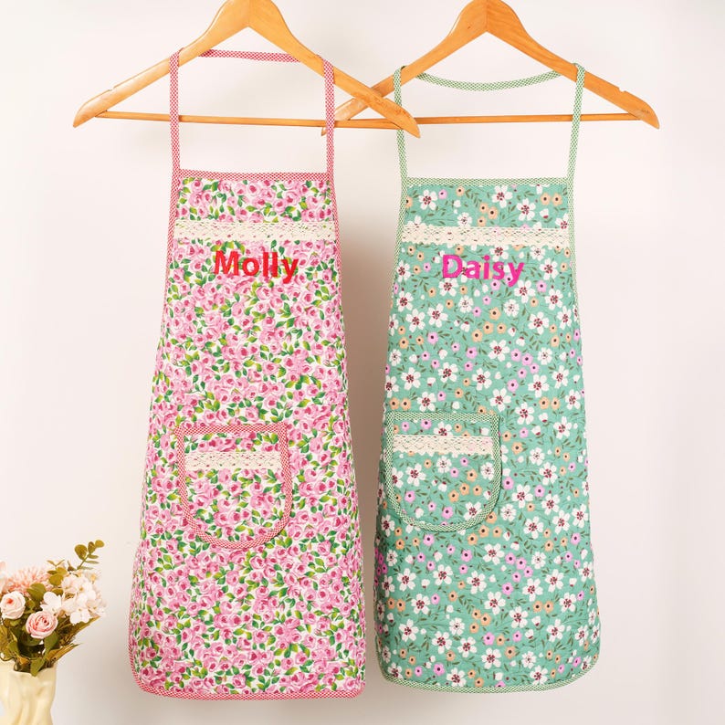 Custom Quilted Flower Apron: Vintage Style Baking & Gardening - Etsy