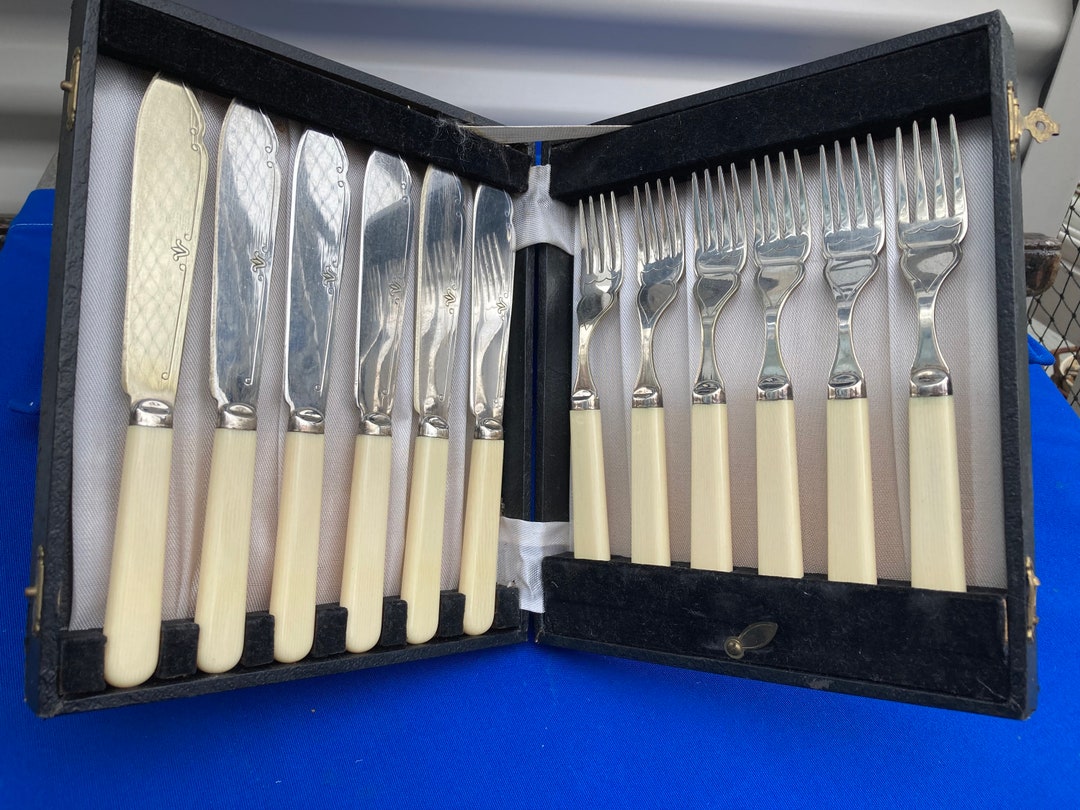 Fish Forks & Knives in Shagreen Box Set Vintage Style Elegance Fluted ...