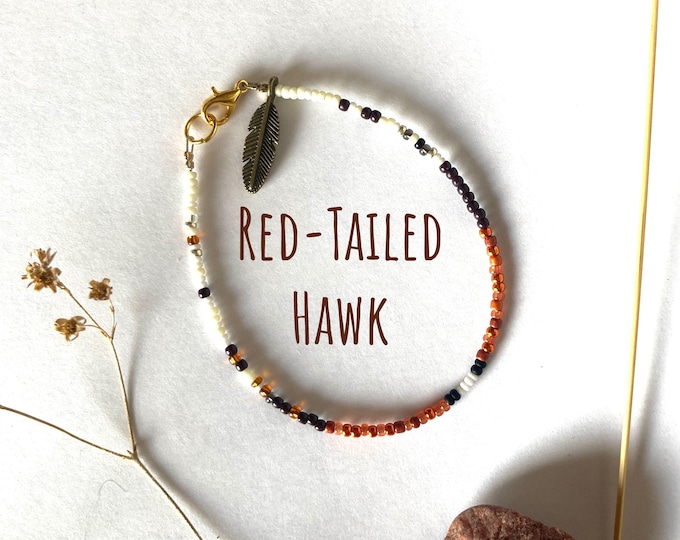 Red-tailed Hawk - One Strand, Glass Bead Bracelet - Etsy