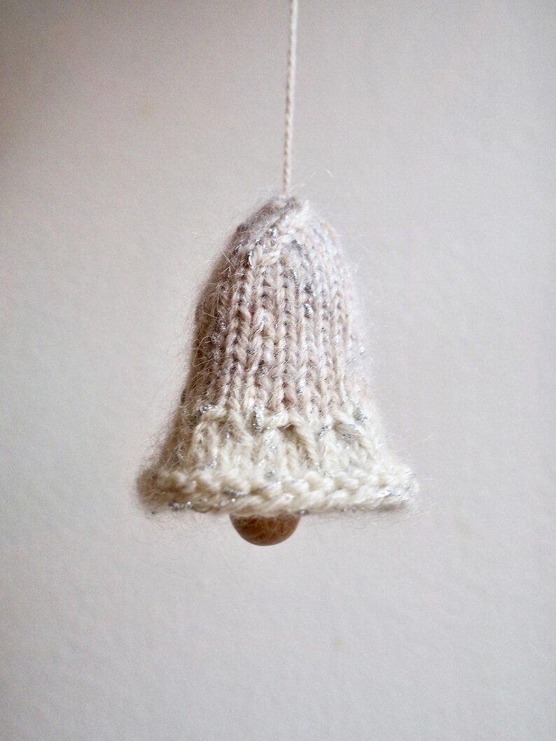 Knitting Pattern Christmas Bell (digital Pdf, EN DE NL) - Etsy