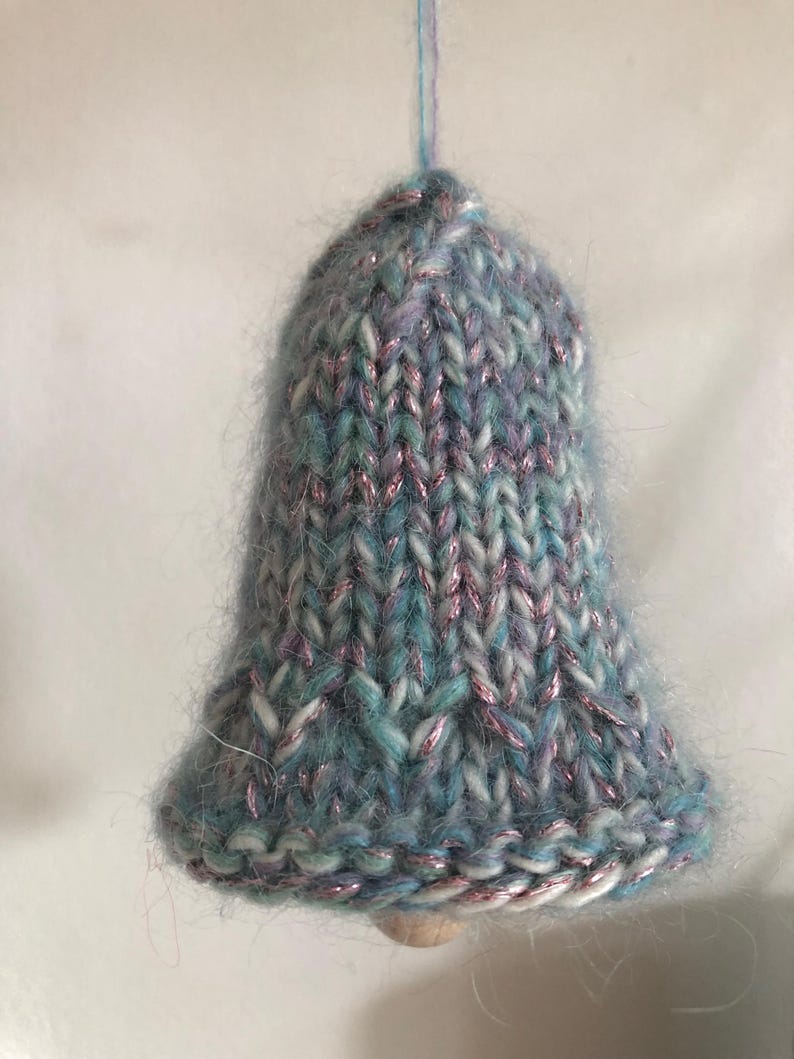 Knitting Pattern Christmas Bell (digital Pdf, EN DE NL) - Etsy