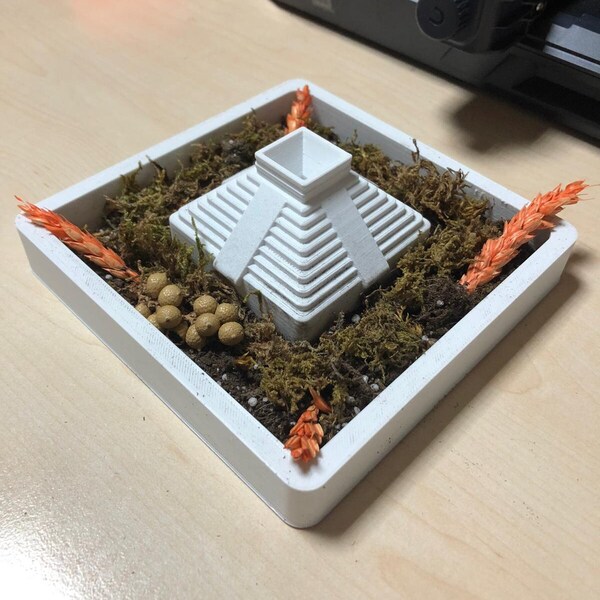 Pyramid Planter - Etsy