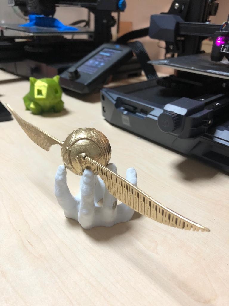 Harry Potter Figure, Golden Snitch Figure, 3D Printed Figure, Desk ...