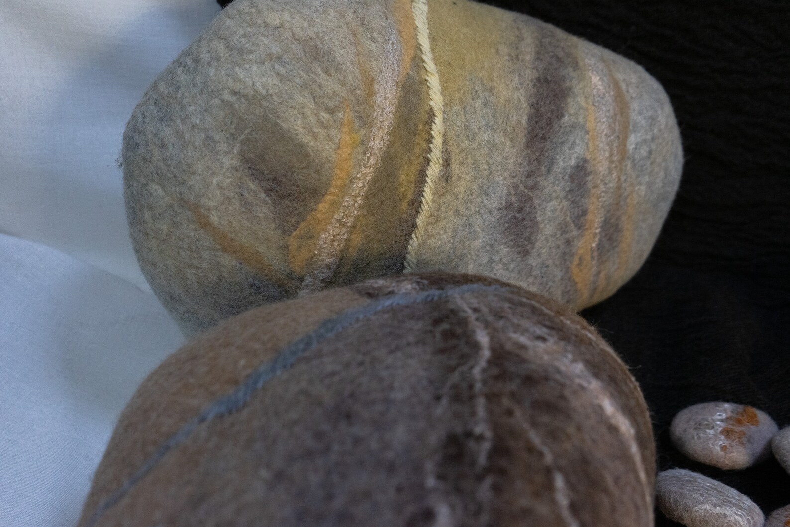 Tutorial Felting Stone Interior Felt Stone Pattern Art Stone Wool. Art ...