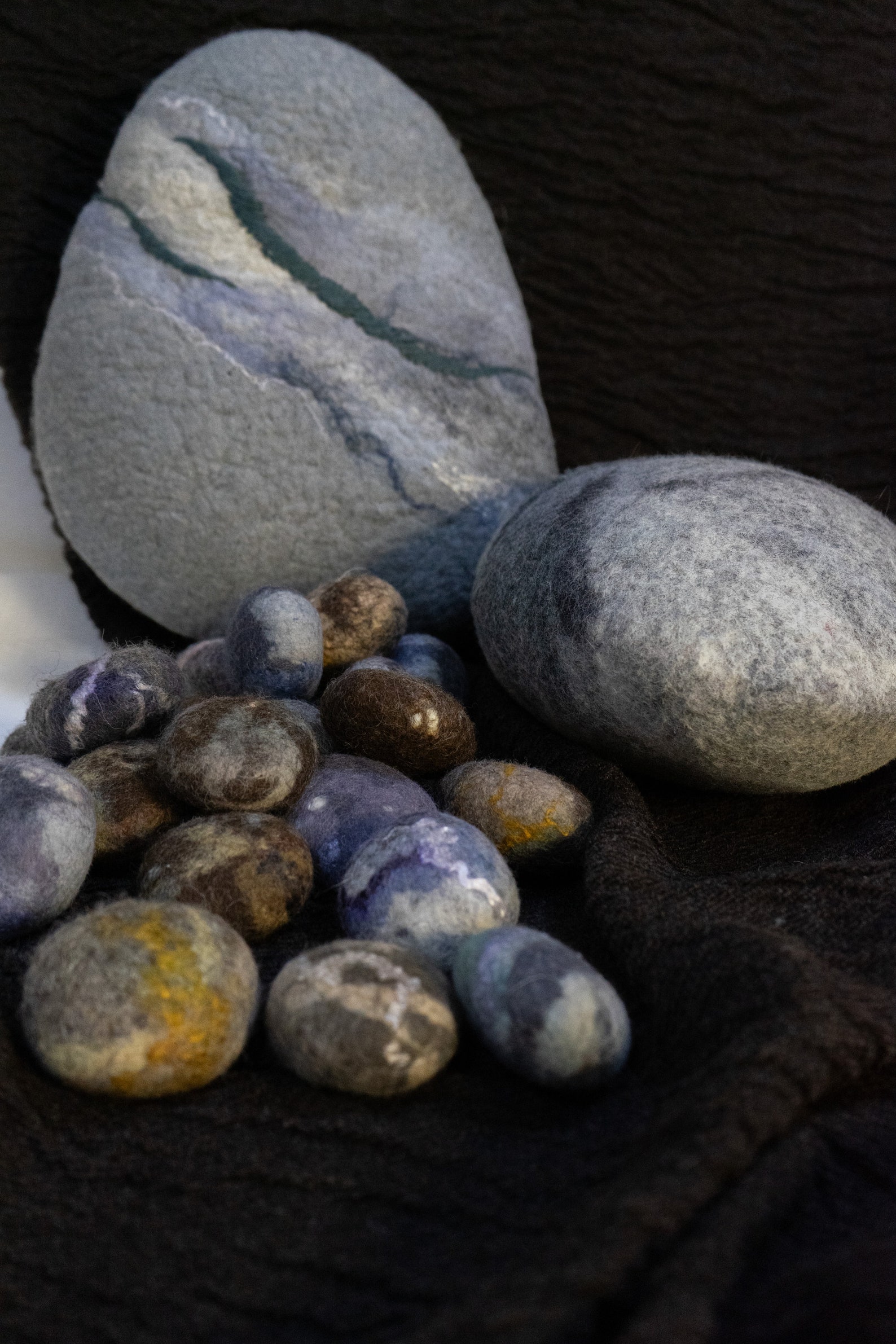 Tutorial Felting Stone Interior Felt Stone Pattern Art Stone Wool. Art ...